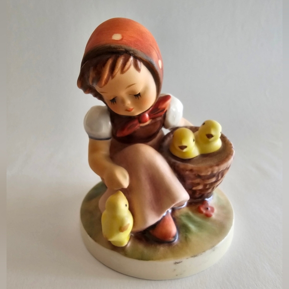 Hummel | Other | Vint Hummel Goebel Figurine Chick Girl 57 Choice ...